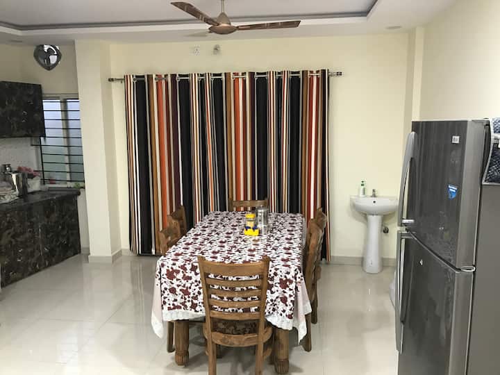 Spacious Room In A Cozy Holiday Home@shahpura Lake - Bhopal