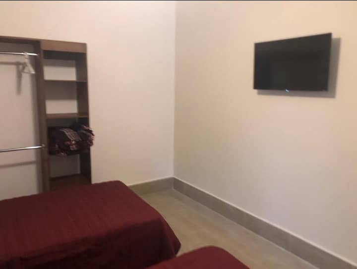 Departamento Completeo Y Privado, Cocina, Sevicio De Limpieza, Wlan 100 Megas - Monterrey