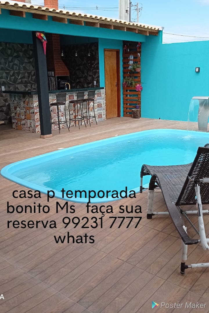 Casa Completa Com 3 Quartos , Piscina  E Garagem - Bonito