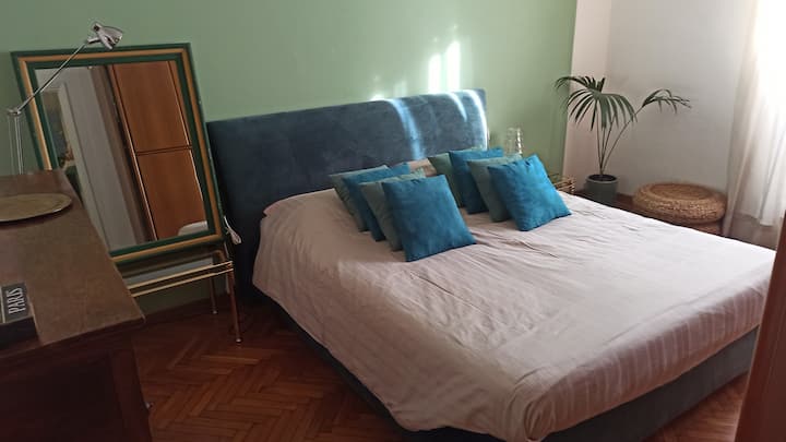 Room 2 Stops To Central Station And Isola District - Mailand