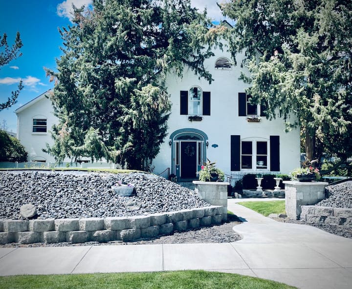 Beautiful, Historic, Spacious Guesthouse-downtown! - Nampa, ID