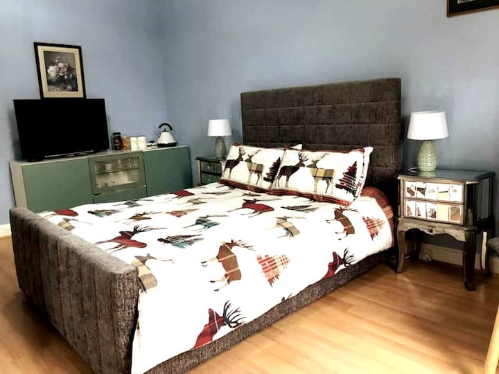 Lovely Cosy Private Room With Private Bathroom - Edimburgo