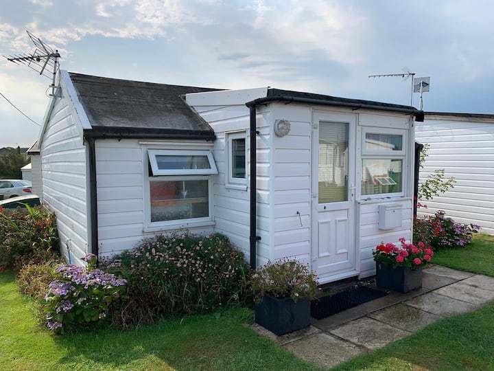 Chalet By The Sea - Norfolk