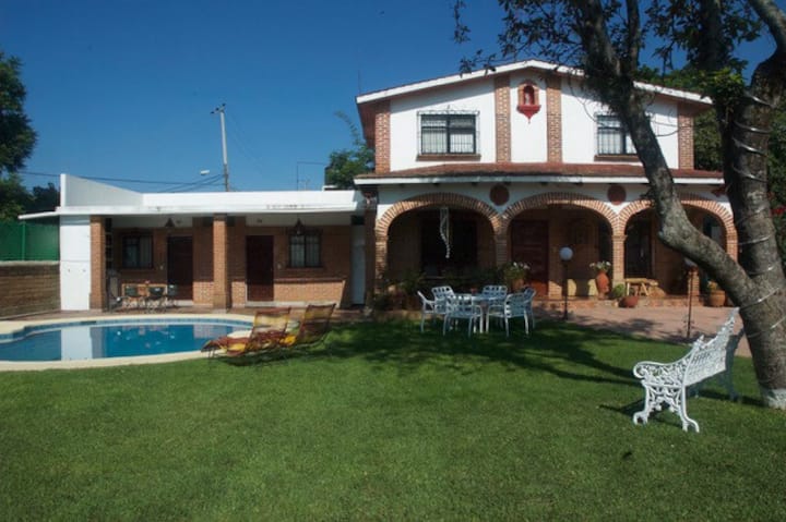 Casa Estilo Colonial Mexicano - Morelos