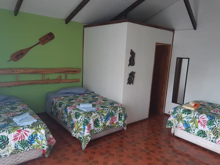 Cabaña Para 3 Personas /Single + Baño Privado - Easter Island