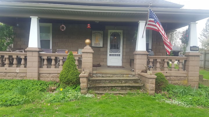 1914 House
Close To Kenyon College - Mount Vernon, OH