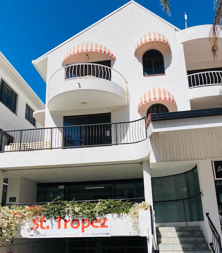2 Bed Apartment In The Heart Of Surfers Paradise. - Surfers Paradise