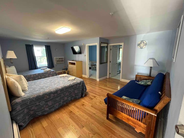 Deluxe Suite First Floor #12 - Old Orchard Beach, ME