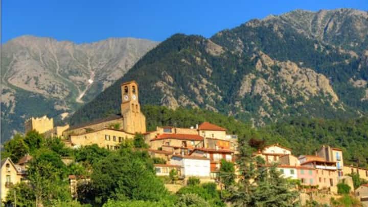 Fuilla Vacation Rentals & Homes - Occitanie, France | Airbnb