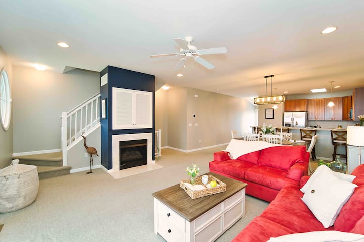 Waterfront Haven: Moments From The Beach! - Fenwick Island, DE