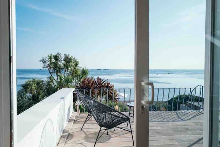 Lovely 1 Bed Apartment With Private Beach Access. - Jersey