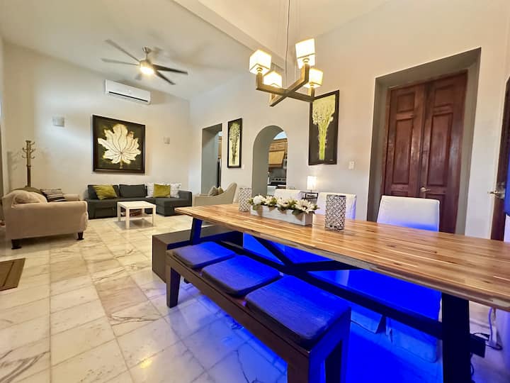 Casa Sol - Old San Juan - 5 Bd Home W/rooftop - Levittown