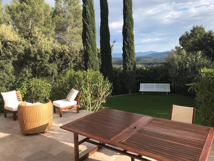 Charmante Villa Avec Spa - Panorama Et Calme - Lorgues