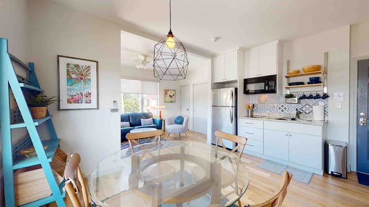 Tressa #3: 2 Bed/ 2 Bath, 4 Beds, Free Parking - Miami, FL