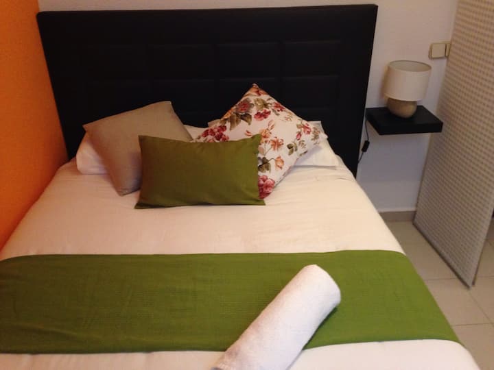 Estudio-huertas,paseo Del Prado/aa - Madrid