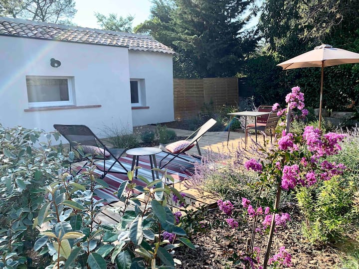 Mazet De Charme Climatisé Et Jardin Privé à Nîmes - 님