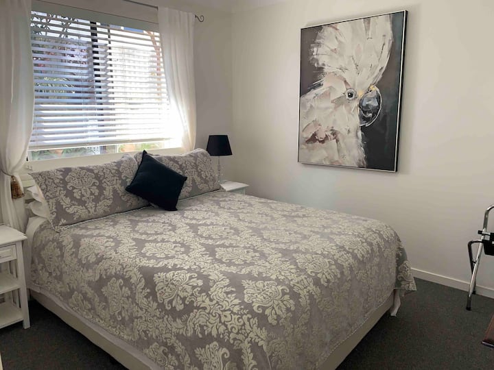 Jewel On Jaryd -Self Contained, Studio Apartment. - Gympie