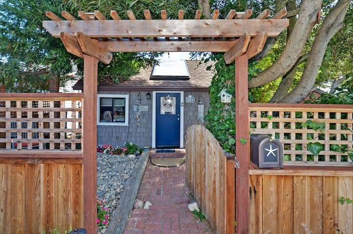Seabright Harbor Hideaway - Santa Cruz, CA