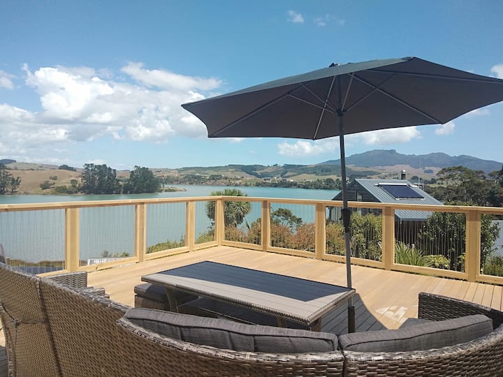 Bay And Karioi View In Town - Raglan