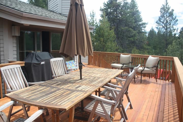 Fort Rock Park-2 Family rooms-Game room-3 Decks - Houses for Rent in ...