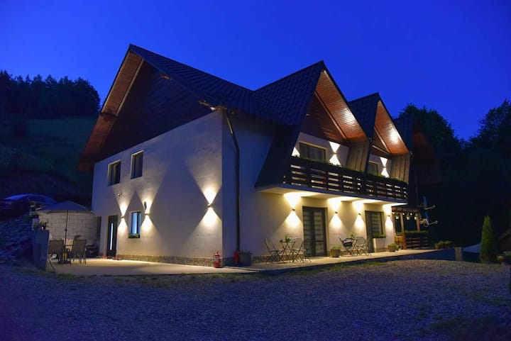 Casa De Vacanță La Izvor - Gura Humorului