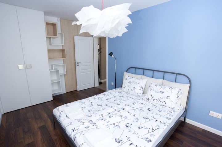 2 Bdrm, 2 Baths, 2 Sofabeds, Free Parking Nearby - Plovdiv