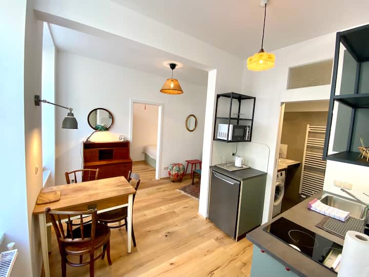 Quiet, Brand New, Main Transport At Door! Ideal! - Viena