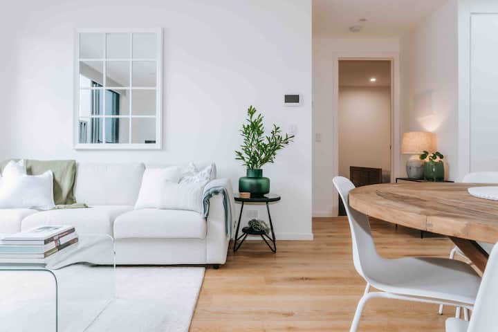 Heart Of Balnarring: Light, Bright 2 Bed Apartment - Balnarring