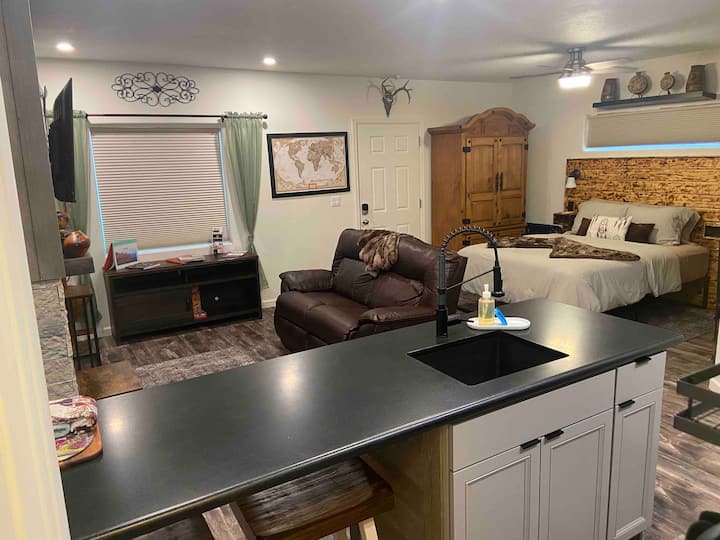 Saddle Rock Suite - Sedona, AZ