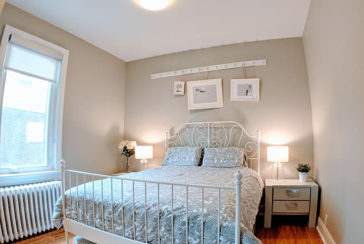 Reno'd 2 Bd In Hintonburg  Balcony & Parking - Ottawa