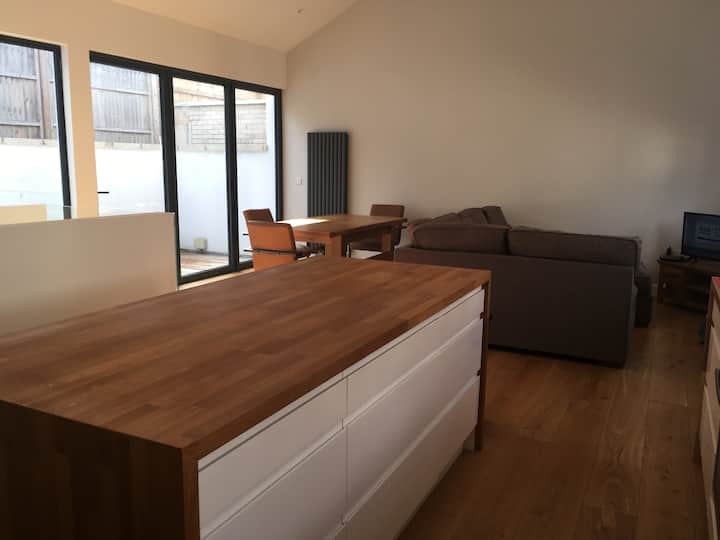 Cotham House (4 B) - Bristol