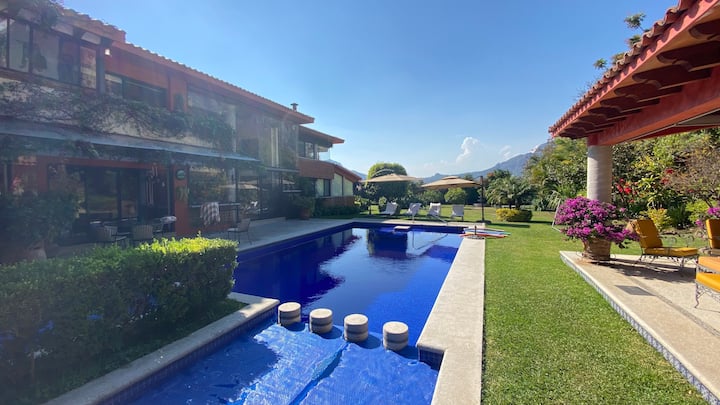 Los Cántaros - Beautiful Villa Under The Mountains - Tepoztlán