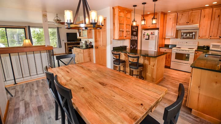 Lake Tahoe Sugar Pine Retreat - 25/26 Winter Lease - Tahoma, CA