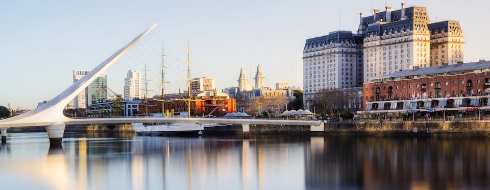 Miejsca na pobyt w pobliżu: MACBA w: Buenos Aires - San Telmo, Buenos ...