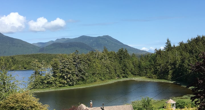 Smokey Point 3 Bedroom Private Guest House - Vancouver Island