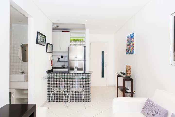 Apartamento Confortável Na Barra. - Salvador