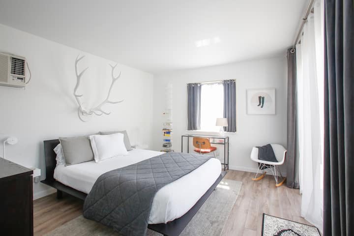 Pied-à-terre Luxe With Deck - New Orleans, LA