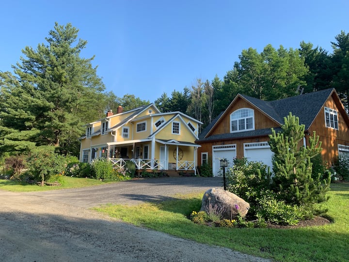 Modern, Rustic Stowe Studio Apartment With A View - Stowe, VT