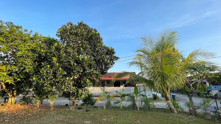 Ummi Homestay, Gurun - Gurun