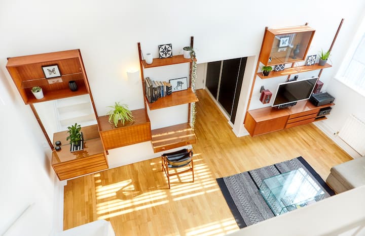 Modern Warehouse Apartment - Central Brighton - Brighton