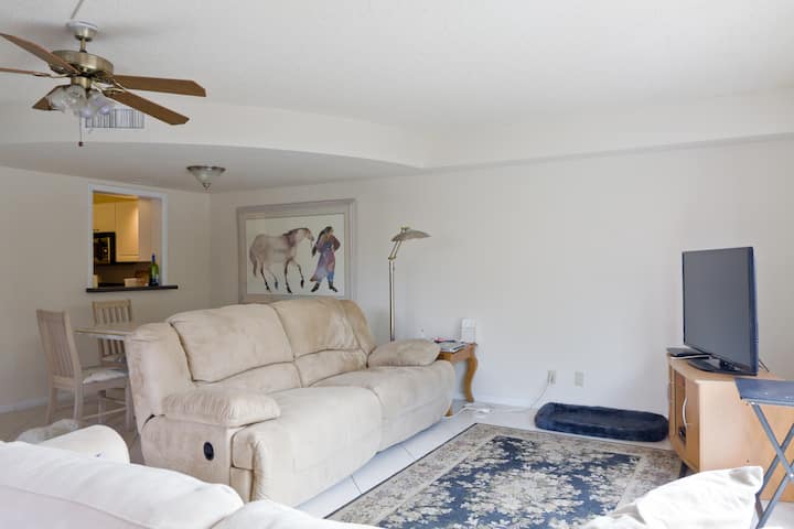 Condo At Tennis Club - Fort Lauderdale, FL