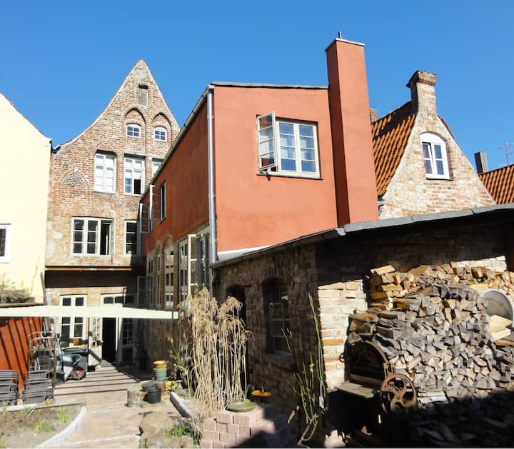 Gesamtes Apartment In Altstadthaus (120) - Lübeck