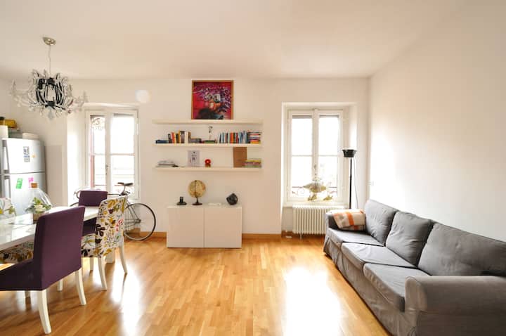 Cozy Open Space - Arco Della Pace Area - 4 People - Milan