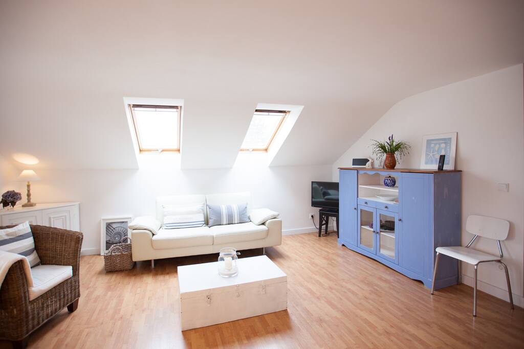 Dachwohnung in Mainz nahe Uni 3-ZKB - Apartments for Rent in Mainz