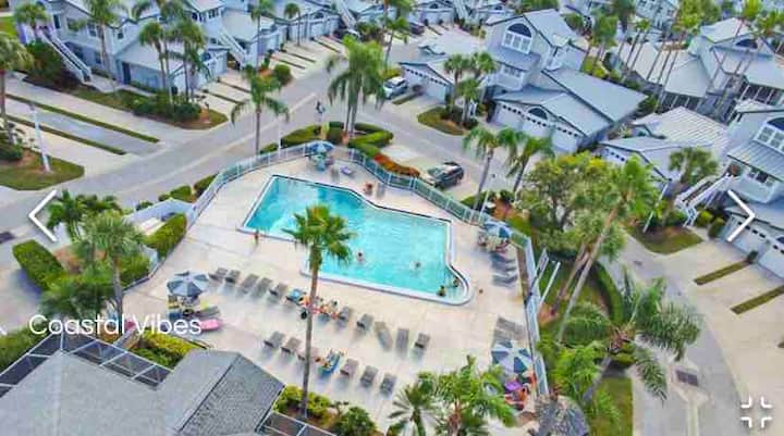 Waterfront Siesta Key Condo•walk To Beach•2 Pools - Siesta Key, FL