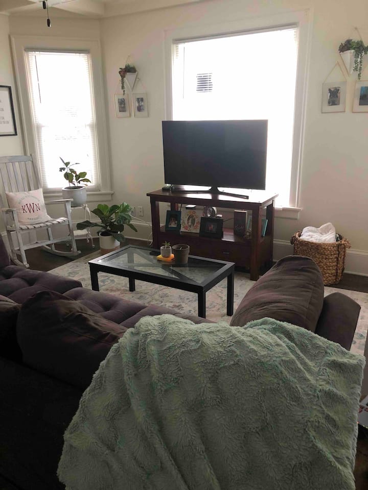 Cozy 3 Bedroom Home With Off Street Parking - Sheboygan, WI