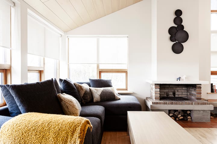Cabin With Access To A Private Geothermal Pool. - Islandia