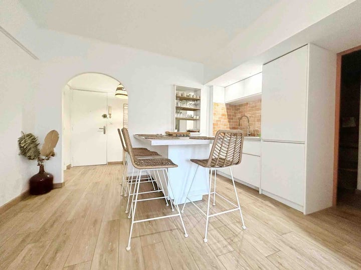 Chez Joan : Apt De Standing 4 Prs, 300m Des Plages - Antibes