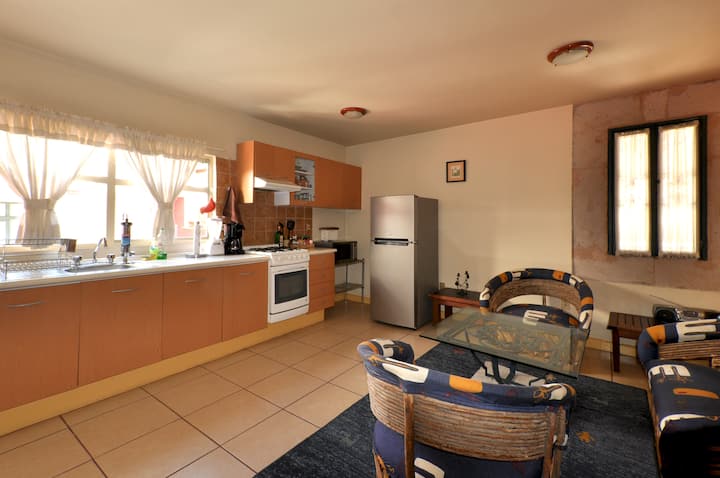Two-bedroom Apartment, Old Morelia. - Morelia
