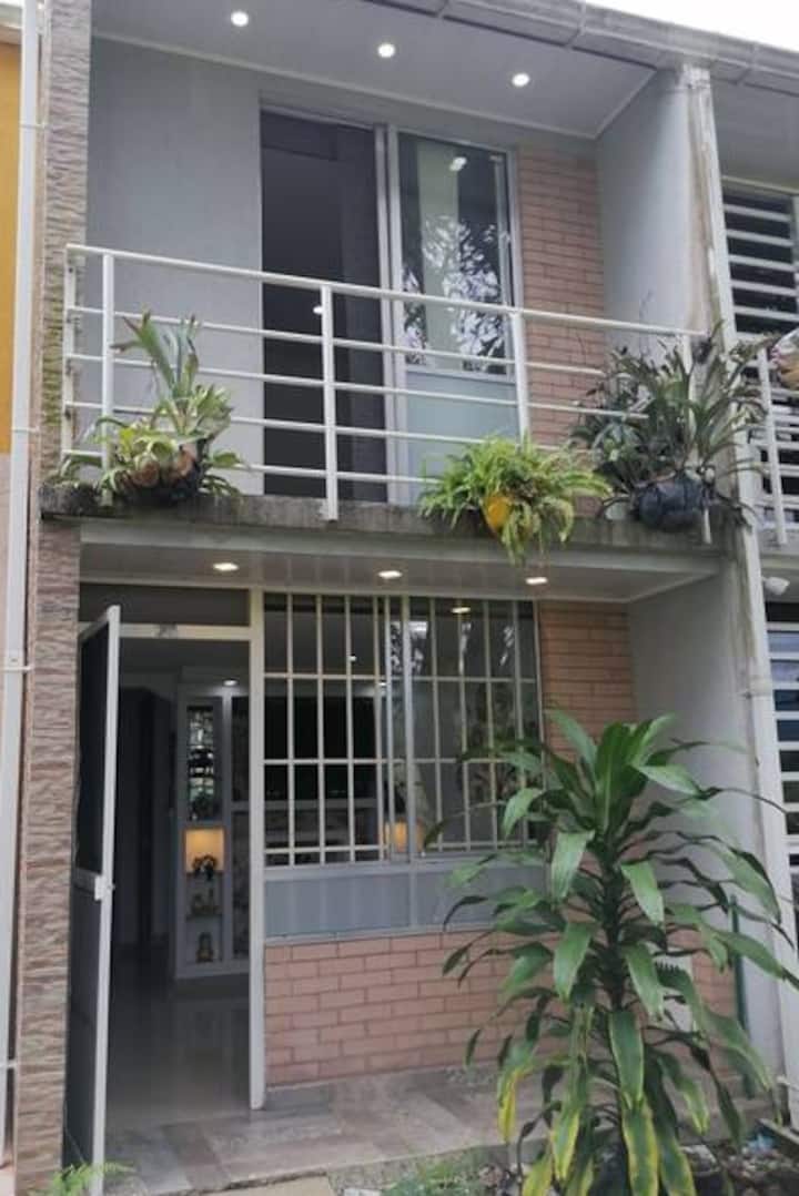 Casa En Alquiler En Acacias Meta - Acacias